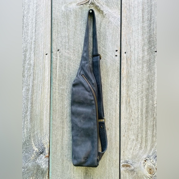 NiSNAS | Bags | Never Worn Italian Vortex Shadow Leather Bag An Urban ...